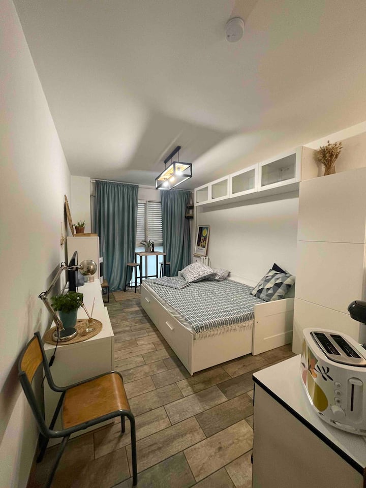 Studio Cosy Et Climatisé - Antibes