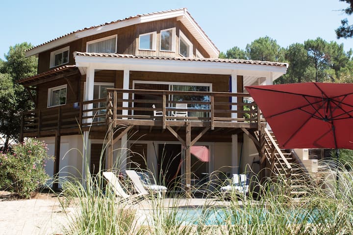 Maison Entière En Bois Avec Piscine - Lacanau