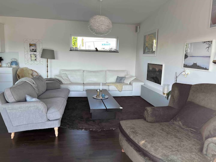 Seaview, Jacuzzi & Good Public Com. - Stockholm