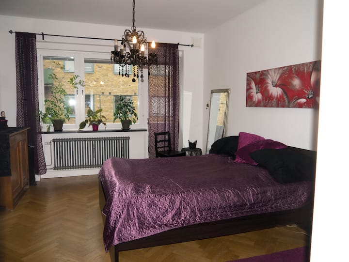 Room With A Double Bed In Malmö - Malmö