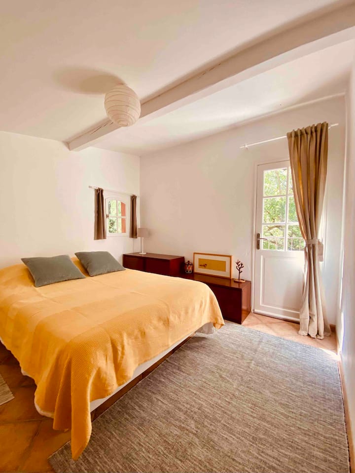 Chambre En Pleine Nature Au Coeur Du Luberon - Rustrel