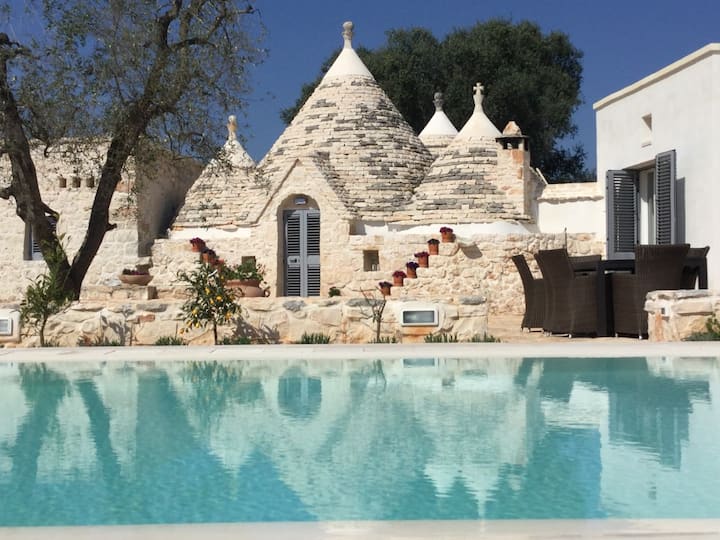 Trullo Colomba With Beautiful Infinity Pool - Apulia