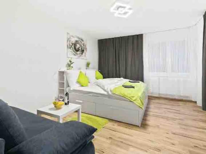 Komfortables City Apartment, Zentral, 1 Min U-bahn - Viena