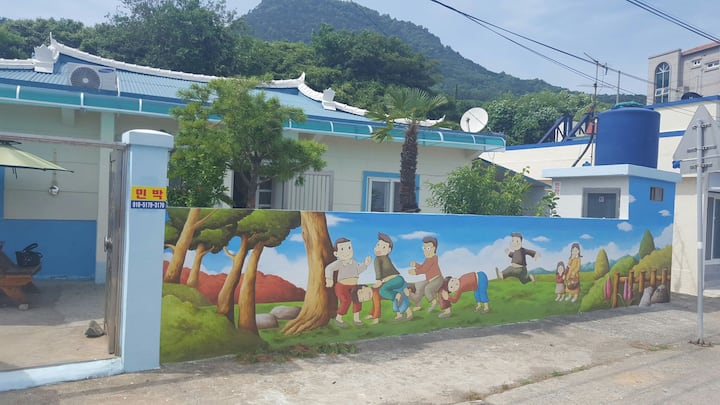 거제 벽화민박 - Geoje-si