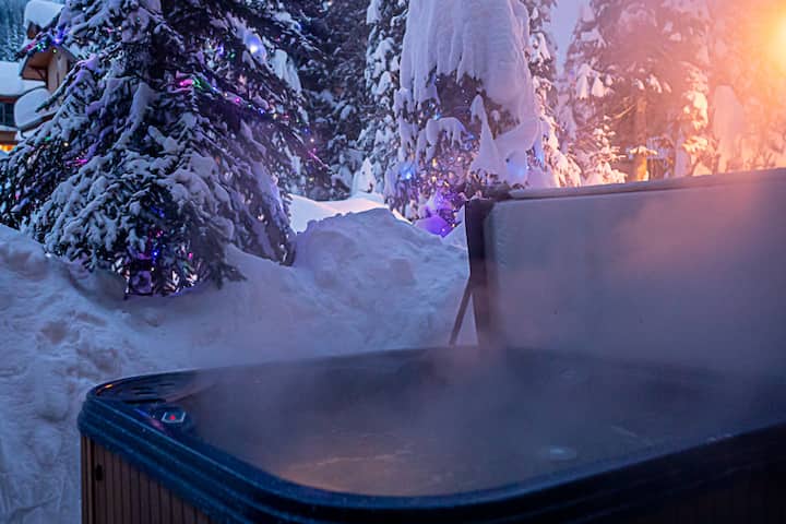 Trappers Landing 13 In Sun Peaks - Ski-in/out - Sun Peaks Resort, BC