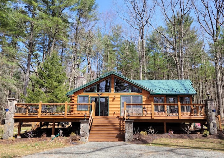 Eagle's Nest River Lodge - Narrowsburg, NY