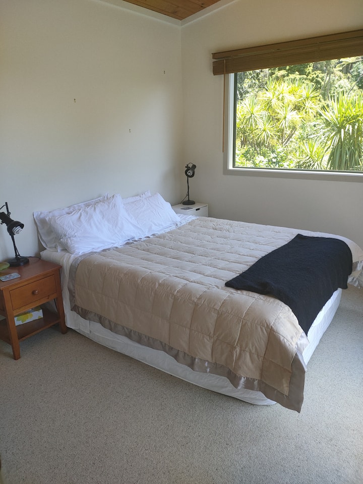 Peaceful Double Room In Home Overlooking Bush. - Raglan
