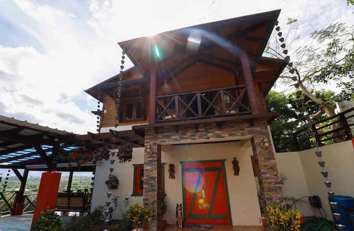 Luxury Cabin With Mountain View, Jacuzzi, Yard - Jarabacoa