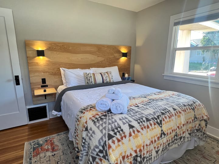 Centrally Located Home! Downtown-u-district -Arena - Suspension Bridge, Spokane