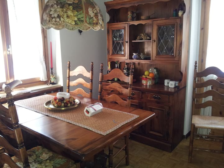 Grazioso Alloggio Vicino Al Centro E Alla Funivia - Courmayeur