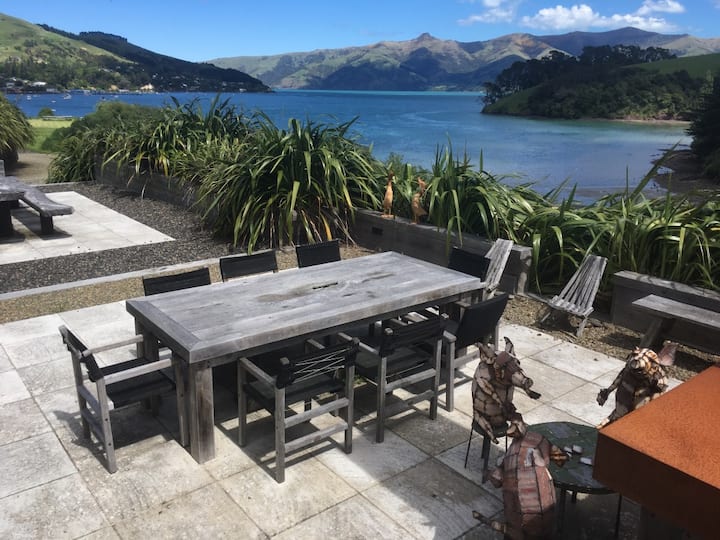 The Children's Bay Woolshed - Duvauchelle