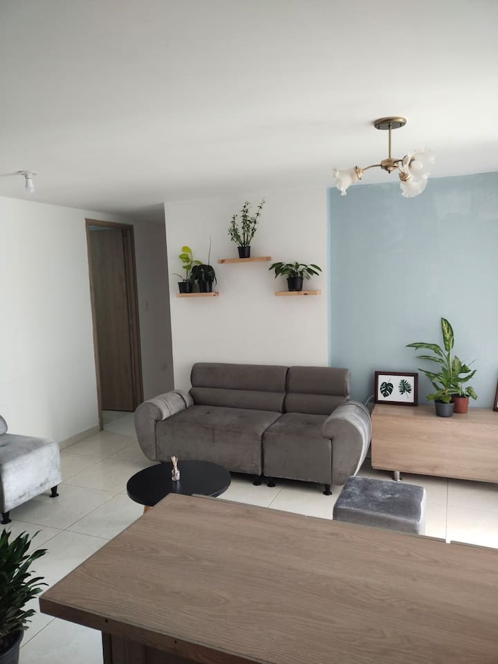 Espacioso Y Familiar Apto - Armenia, Colombia