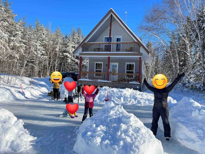 Chalet Sur L’eau, Nature Et Paix à Baie St-paul! - Charlevoix