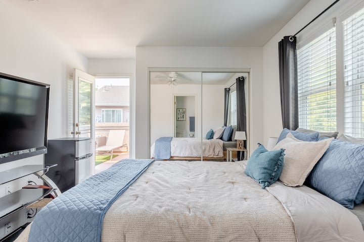 Catch Some Rays On The Balcony Of A Luxe Master Bedroom - Newport Beach, CA