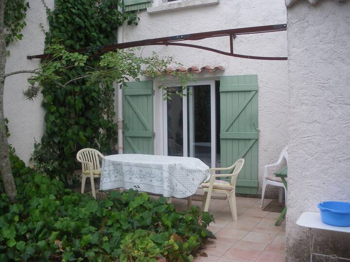 Chambre + Sdb Douche Privée St-tropez  Rdc - Villa - Saint-Tropez