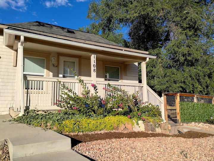 Colorado Springs Charmer - Manitou Springs, CO