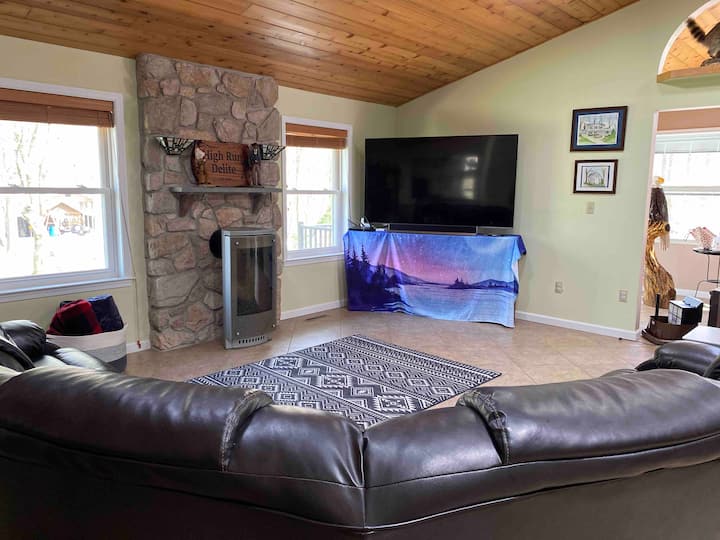 Secluded Mountain Home With Hot Tub And Fire Pit. - Emmitsburg, MD