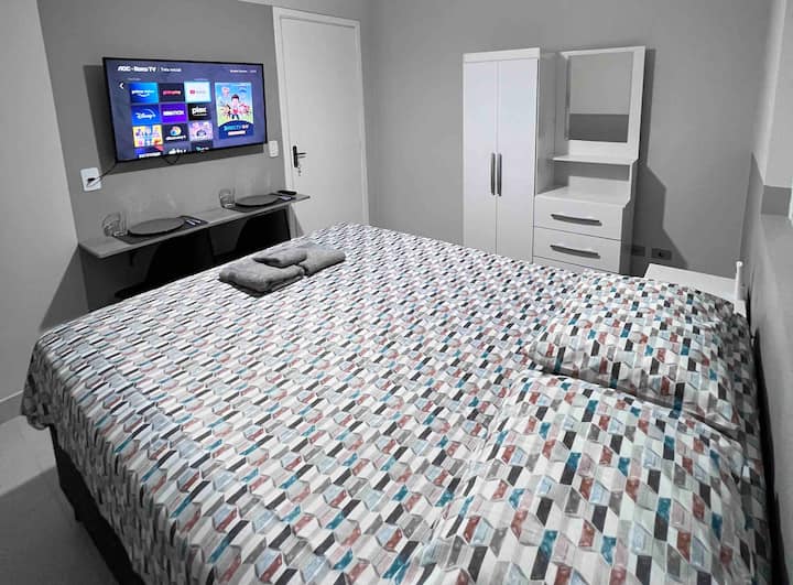 Kitnet-3 Próx Campus I, C/ Cama Queen, Wifi, Tv 43 - Presidente Prudente