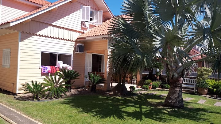 Linda Casa Com Piscina Completa Tramandai - Tramandaí