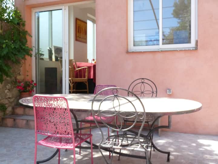 Petite Maison De Charme Pour Séjour Agréable - Toulon