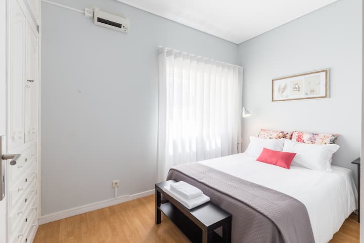 Gaia Metro - 2 Bedrooms - Matosinhos
