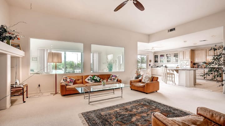 Magical Getaway: Garden Oasis & Pool, Golfing, Hiking,special Discounts. - Las Vegas, NV
