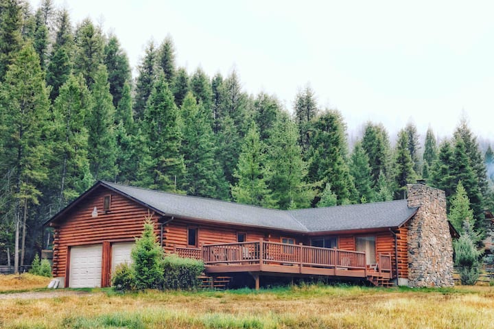 Rustic Log Cabin On Bitterroot River (11 Acres) - Montana