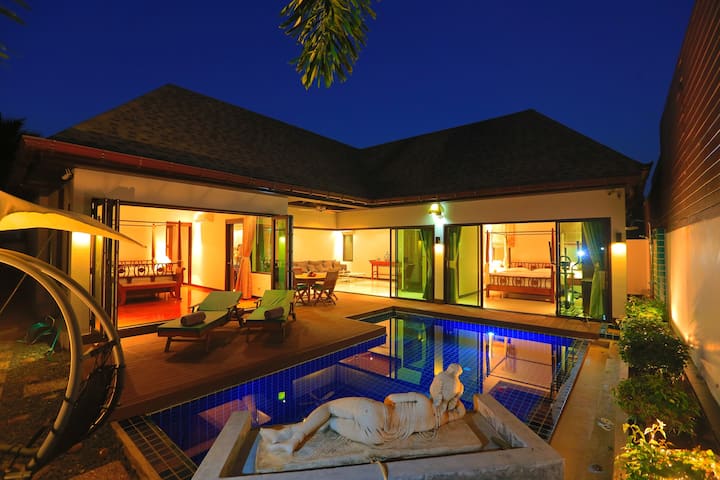 Naiharn New Villa, A Walk From The Naiharn Beach. - Kata Beach