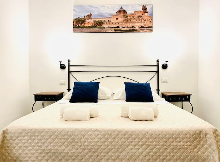 Simple Rooms Camera “Borgo Vecchio” - Palermo