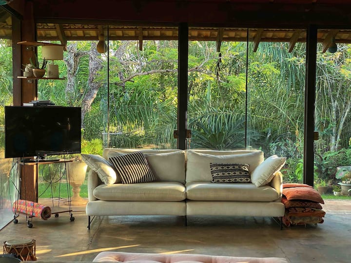 Casa ÂNima, Com Lindo Jardim E Privacidade! - Bonito