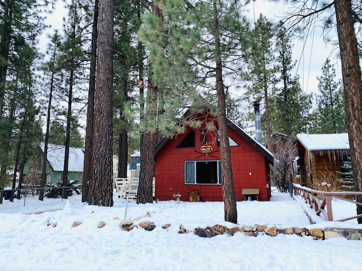 Cozy Sol Cabin - Big Bear, CA