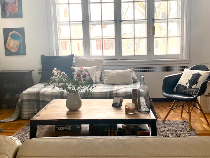 Spacious And Cosy 4 Bdr ,2 Baths,free Parking - Montréal, QC
