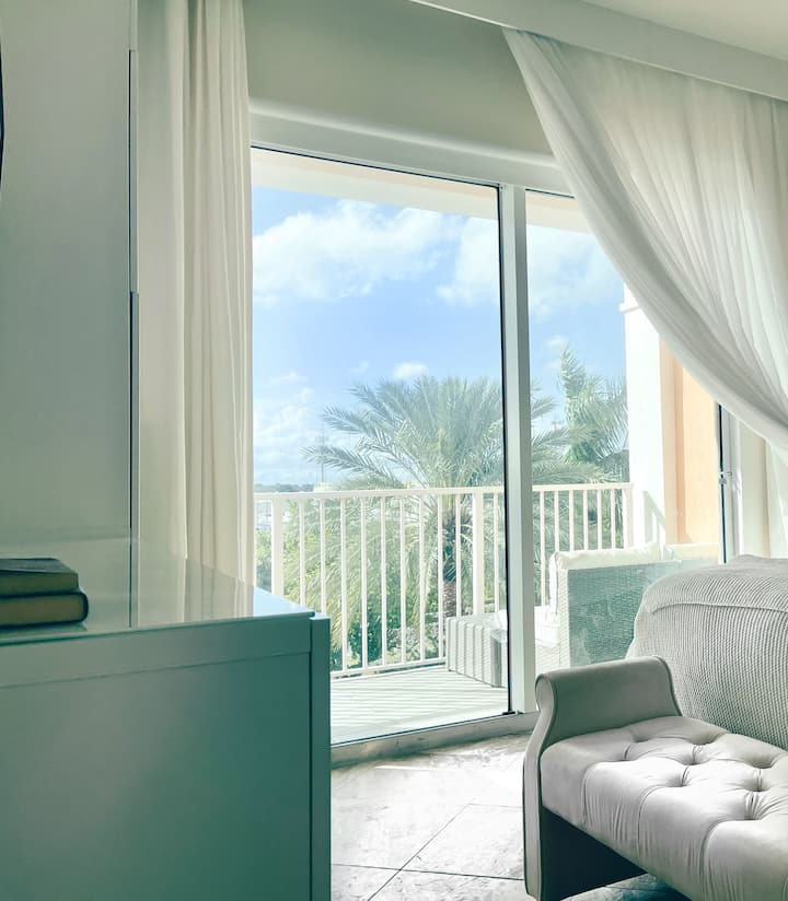Paradise Delux - 2 Bd Penthouse - Lake Worth, FL