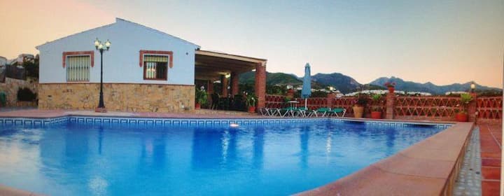 Casa Con A/a , Wifi Gratis...y Estupendas Vistas - Frigiliana