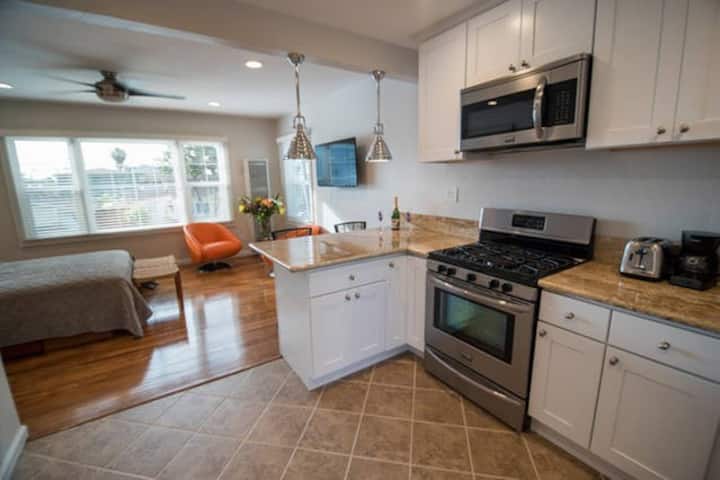 Studio Apartment In Heart Of Ocean Beach - 聖地亞哥, CA