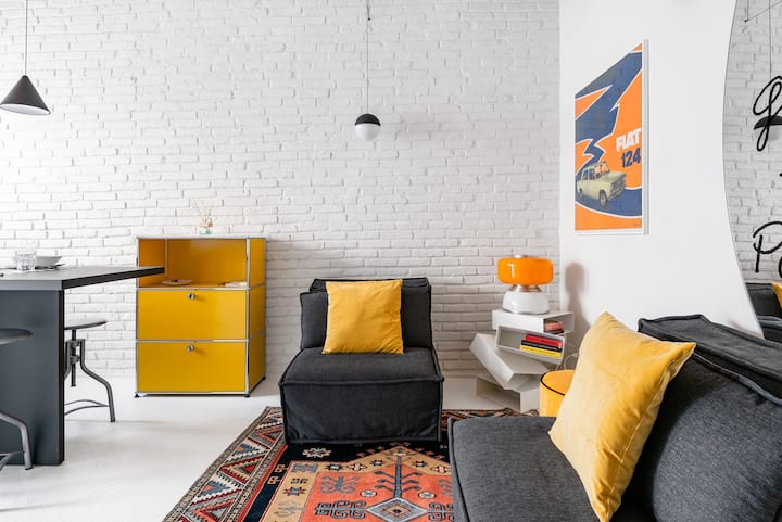 Colorful Pied-à-terre - Florence