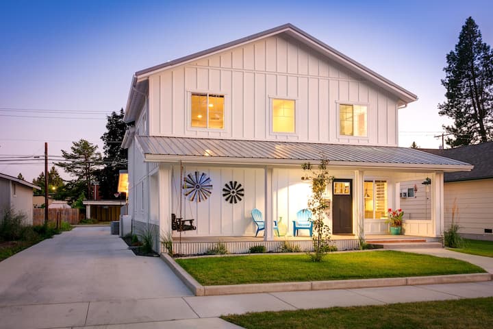 Downtown Coeur D'alene Farmhouse - Coeur d'Alene, ID