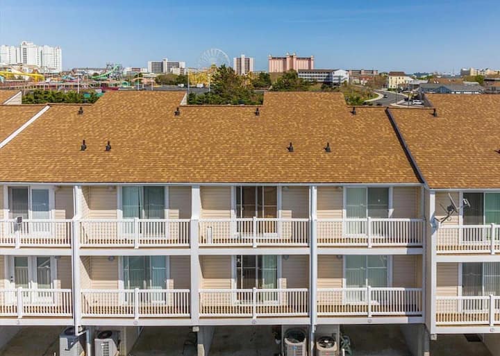 Downtown Townhouse In Ocmd! - Ocean City, MD