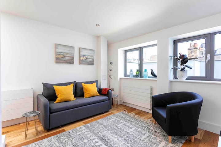 Stylish Victorian Conversion With Large Terrace - Londres
