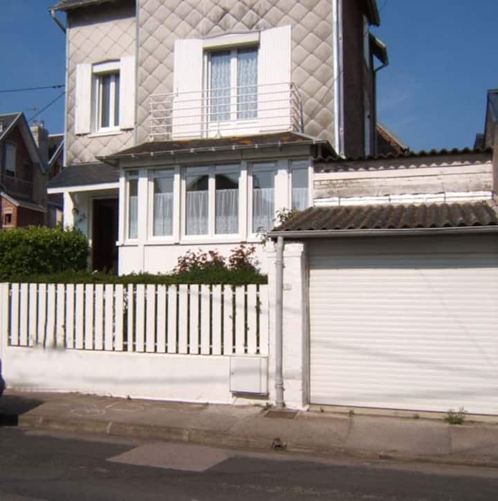 Location Maison Berckoise 8 Personnes Avec Jardin - Berck