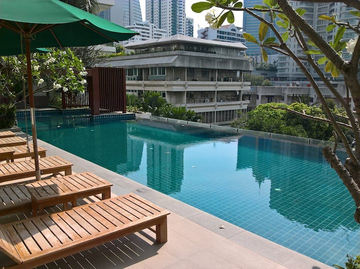 Asok Sukhumvit 23 Condo - Bangkok