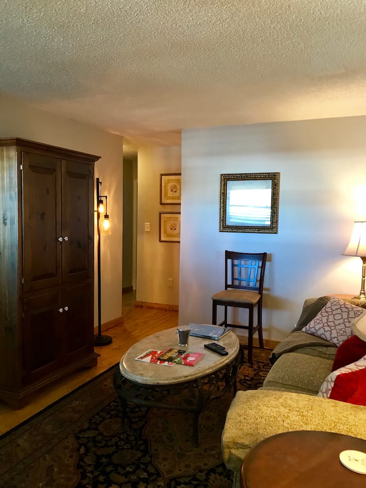 Tu Area Apartment #7-upstairs - Tulsa
