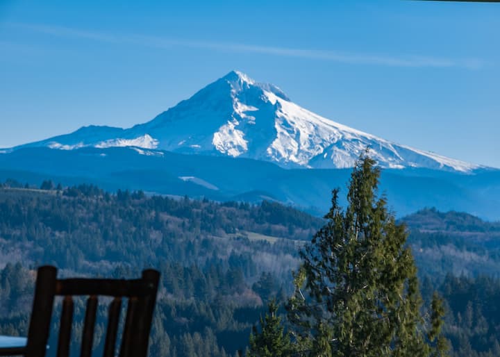 Gorgeous Mt. Hood View With Master Bedroom Suite - Sandy, OR