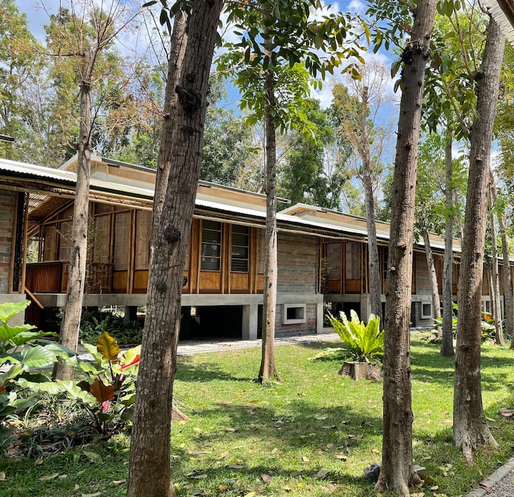 Bamboo Farm King Cabin In Batangas - Batangas
