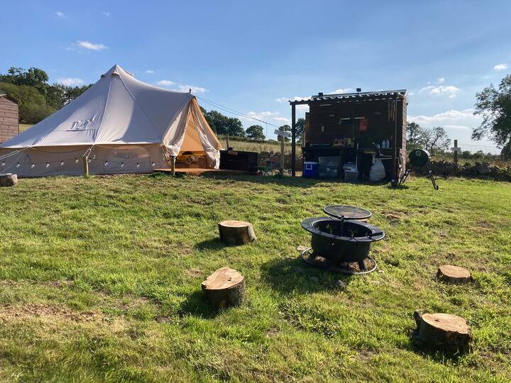 ‘Wallaby Way’ Family Glamping, Private Facilities. - Leek