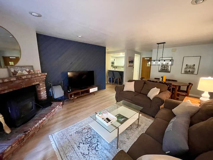 Ski In/ski Out Spacious Updated Condo, Sleeps 10 - Mammoth Mountain, CA