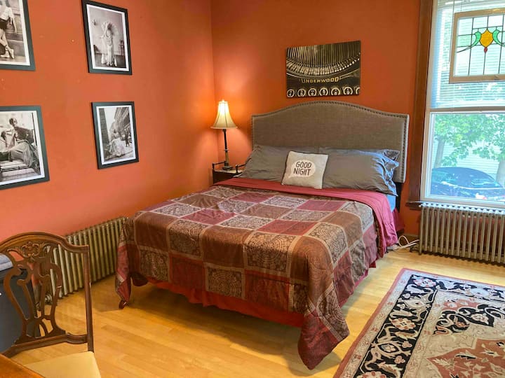 Spacious Room In Charming Antique Victorian - Sopo - Portland, ME