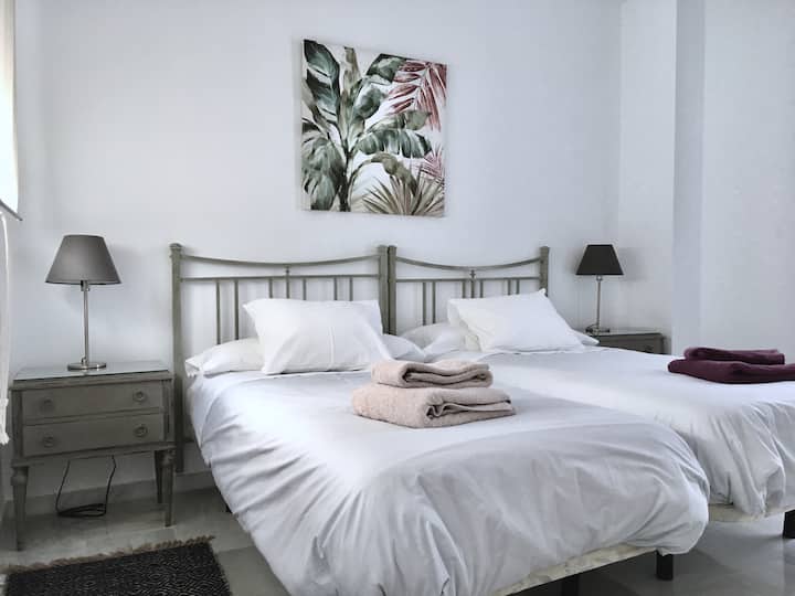 Centro | Amplio Y Luminoso | Parking | Wifi | Aire - Jerez de la Frontera