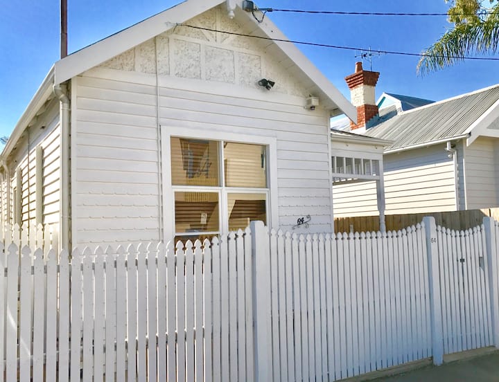 St Kilda Beach Getaway.  Great Location! - Melbourne