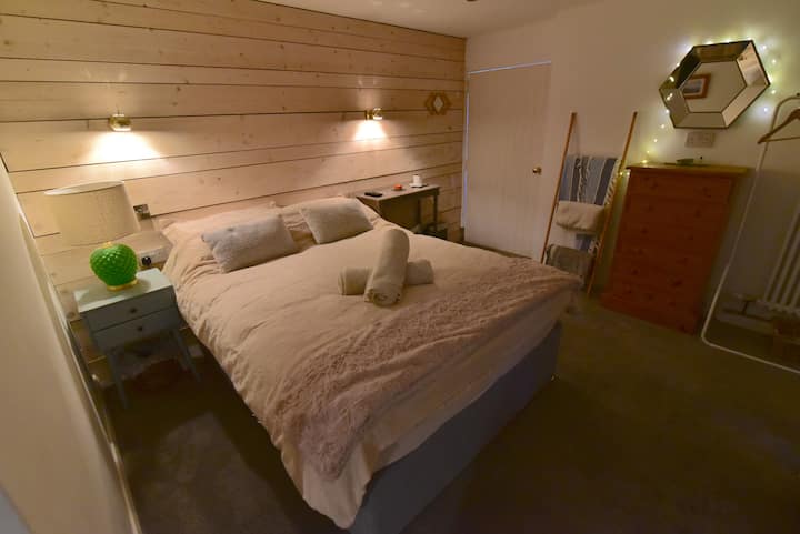 Beach Studio 44 + Pool Table - Portrush